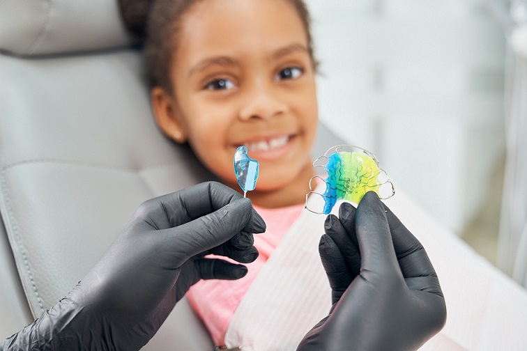Can Retainers Move Teeth